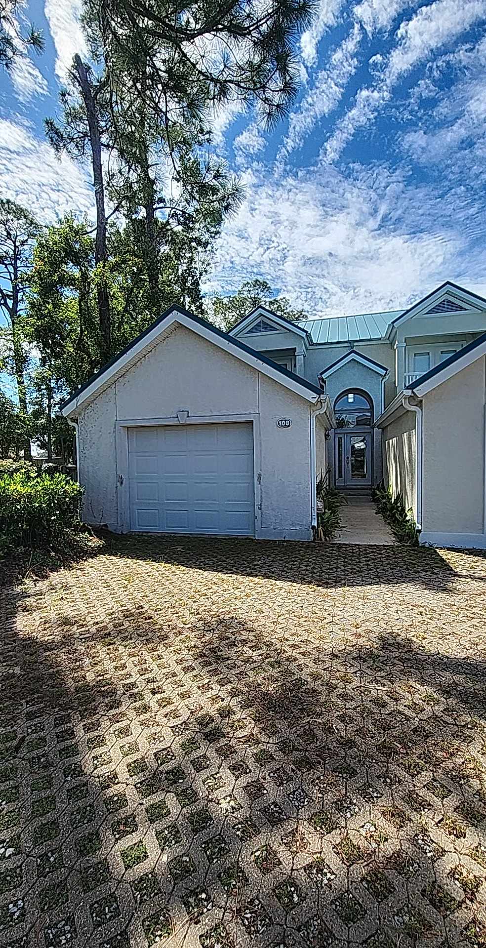 Home [hrepropertymanagementllc.managebuilding.com]